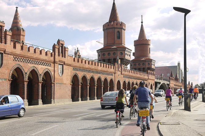 Alternative Berlin Bike Tour Review: Hidden Gems Uncovered - Discovering the East Side Gallery