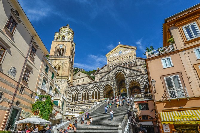 Amalfi Coast Private Boat Tour From Positano, Praiano or Amalfi - Exploring the Emerald Grotto