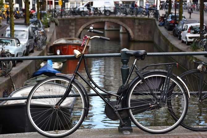Amsterdam: City Highlights Bike Tour - Unique Aspects of the Tour