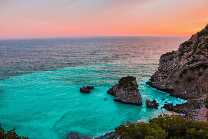 Arrábida Secret Beaches and Caves With Snorkeling Stop - Setting Sail to the Arrábida Coastline
