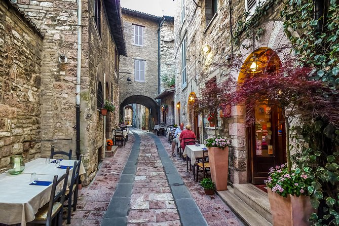 Assisi and Orvieto Day Trip From Rome - Lunch and Lake Trasimeno