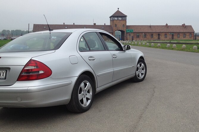 Auschwitz-Birkenau Private Tour From Krakow - Transportation and Accessibility