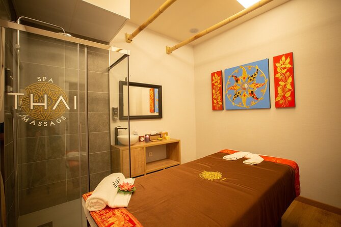 Balinese MASSAGE With Essential Oils 60 Min at THAI MASSAGE ALURA - Meeting and Pickup Information