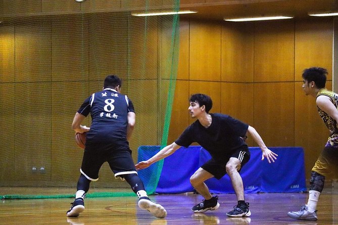 Basketball in Osaka With Local Players! - Inside the Gyms of Osaka