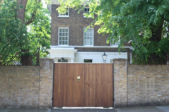 Beatles Tour of London by Private Black Taxi Review - Knowledgeable and Engaging Guides