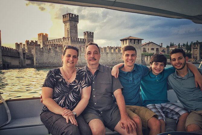 Boat Tour of Isola Del Garda - Admiring the Architectural Wonders