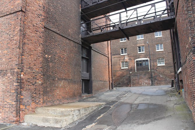 Call the Midwife Location Tour Review - Recognizing Iconic Filming Locations
