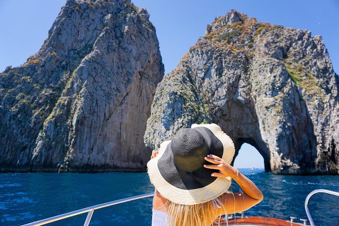 Capri Boat and Walking - Visiting the Gardens of Augustus