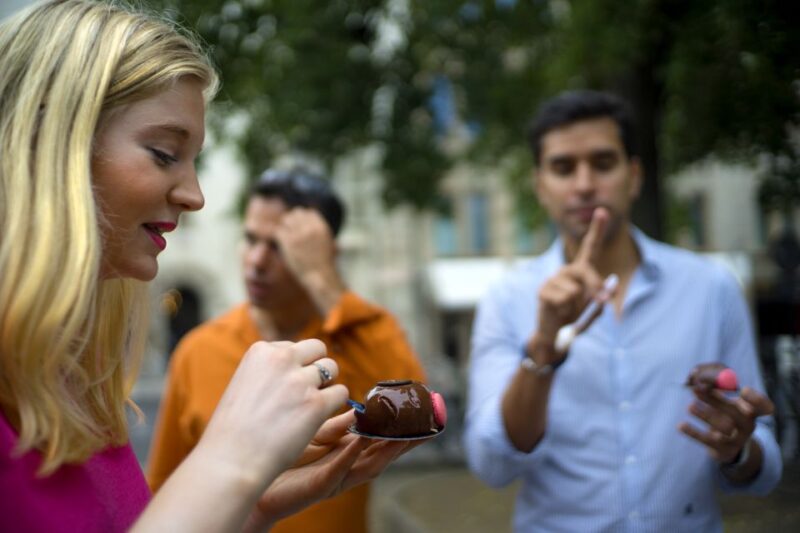 Chocolate Flavors Walking Tour of Geneva - Sampling the Chocolate Treats