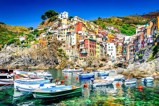 Cinque Terre Tour With Limoncino Tasting From La Spezia Port - Expert Multilingual Escort and Group Size