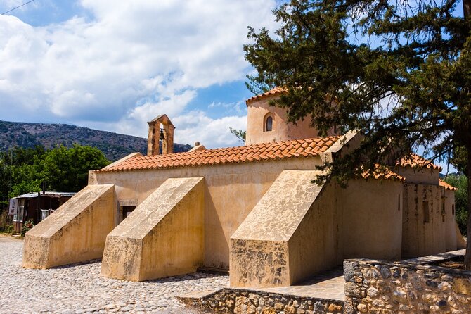 Combo Tour: Knossos & Lasithi Plateau, Lasinthos, Olive Mill Farm - Olive Mill Experience