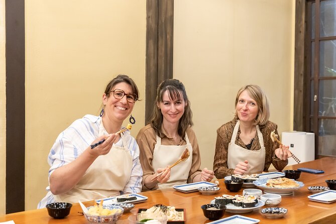 Cooking Class for Ramen and Gyoza in a Quite Old Osaka House - Preparing the Ramen and Gyoza