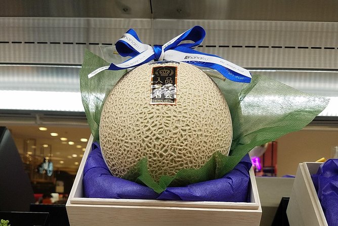 Deep Dive: Osaka Food Markets From Local to Luxurious! - Venture Into Korea Town