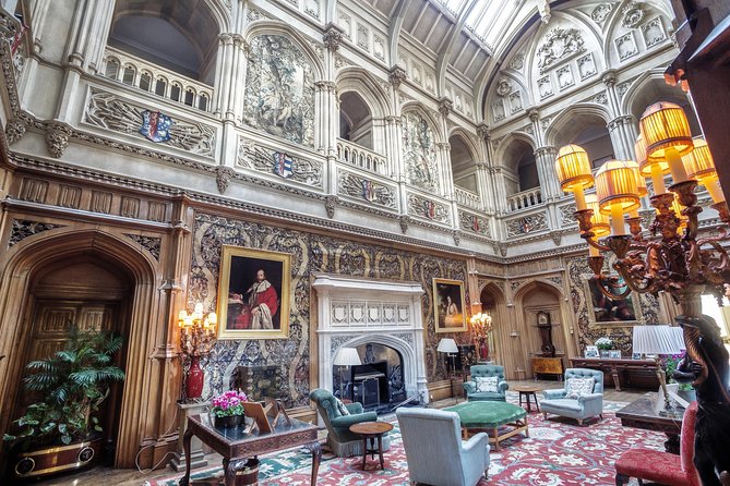 Downton Abbey and Village Coach Tour From London - On-site Dining and Souvenirs