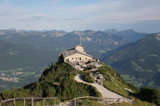 Eagles Nest and Hallstatt Private Tour From Salzburg - Customizing Your Experience
