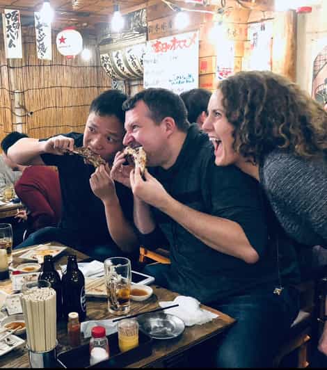 Eat/Drink Like a Local-Taverns & Ramen - Food and Drink Experience