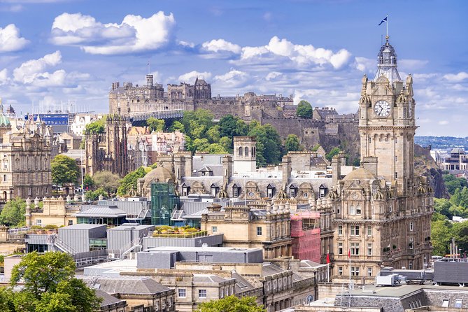 Edinburgh Castle to Arthurs Seat Tour: Private & Custom - Guide Qualifications and Engagement