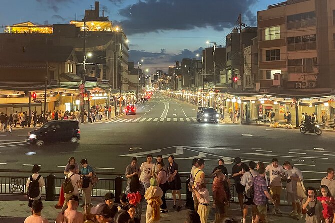 Explore Kyoto Nara Osaka (We Fully Booked Upto December ) - Group and Accessibility Information