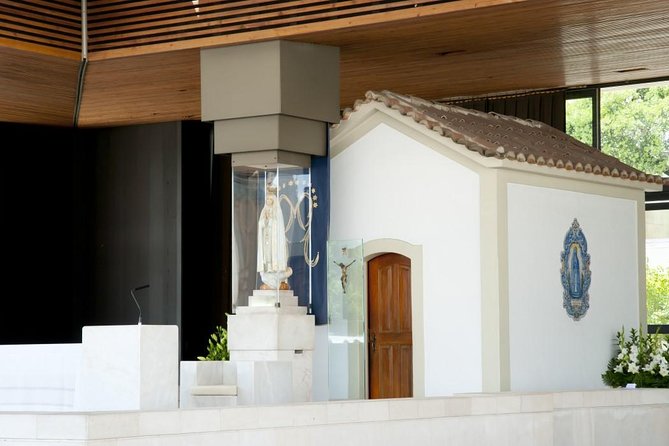 Fatima Sanctuary Private Tour Review - Transportation and Accessibility