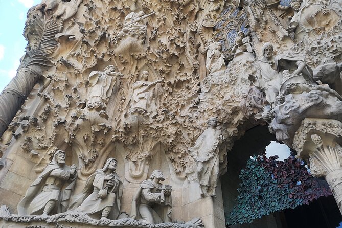 Food & Drink Tasting Private Tour & Sagrada Familia Skip the Line - Booking Information
