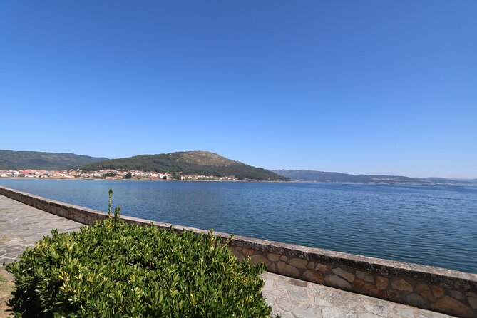 From Santiago:Finisterre and Costa Da Morte Small Group Option - Tour Experience