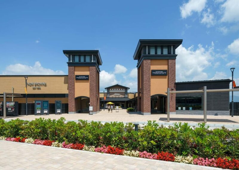 From Tokyo: Gotemba Premium Outlets & Lake Kawaguchi Tour - Pickup and Drop-off Details
