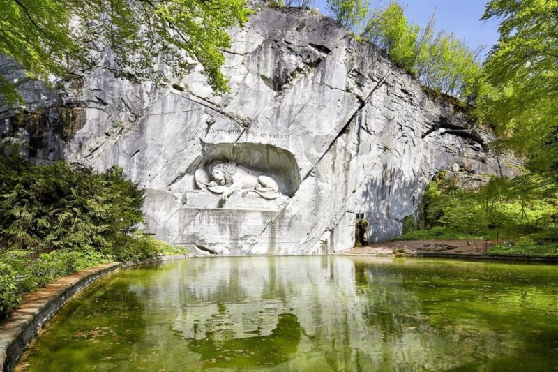 From Zurich: Day Trip to Lucerne With Optional Yacht Cruise - Guided Tour of Lucernes Major Sights
