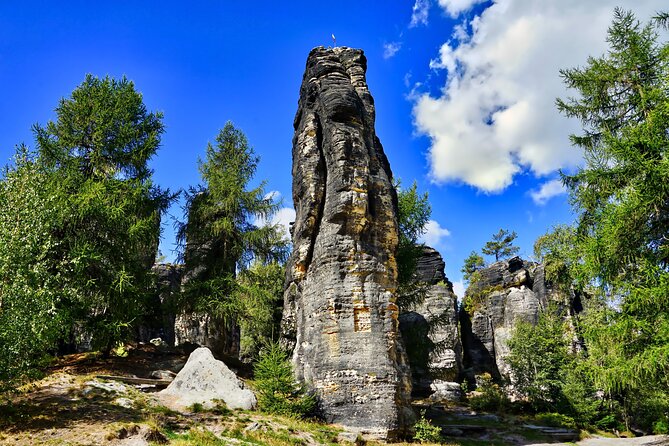 Full Day Bohemia Tour: Tisa Rocks, Bastei, Brewery & Beer Tasting - Savoring the Brewery Tour and Tasting