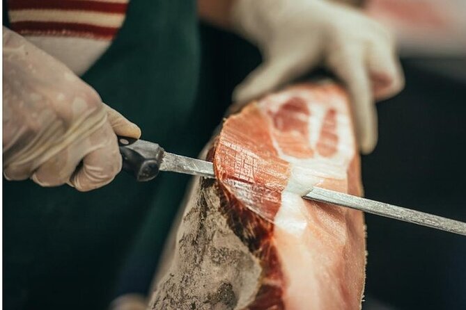 Full Day Parmigiano, Prosciutto and Balsamico Vinegar Food Tour - Discovering the Magic of Balsamic Vinegar