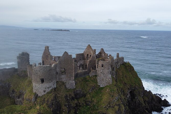 Giants Causeway Private Tour From Belfast - Adventuring at the Carrick-a-Rede Rope Bridge