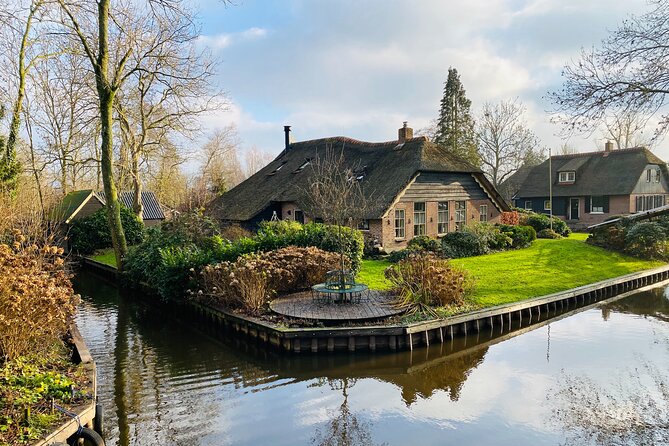 Giethoorn and Zaanse Schans Day Tour Small Group Incl. Boat Ride - Additional Information
