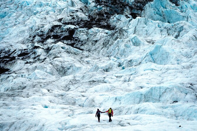 Glacier and Ice Cave Private Photoshoot - 15 Shot Photo Package - Meeting and Logistics
