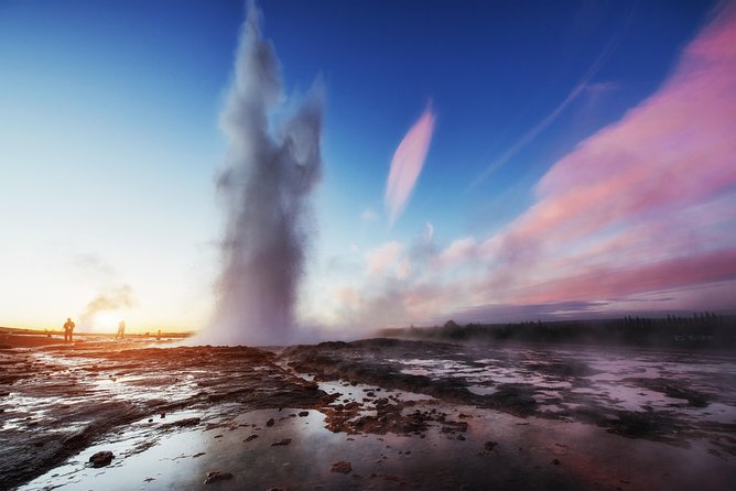 Golden Circle and the Secret Lagoon From Reykjavik - Marveling at the Gullfoss Waterfall