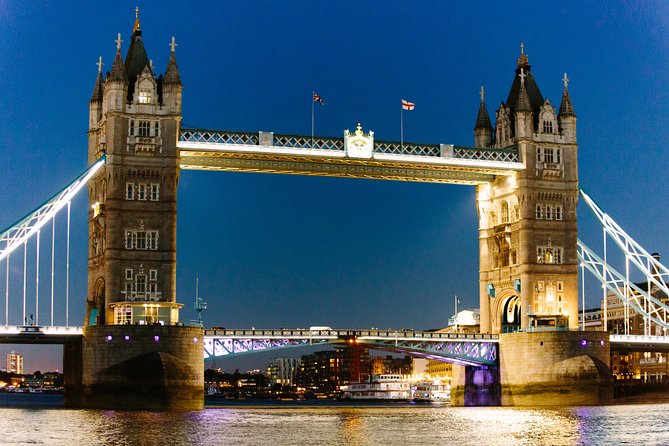 Highlights of Royal London Bike Tour With River Cruise Package - Participant Information