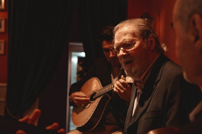Intimate Live Fado Music Show in Lisbon With Port Wine - Audience Participation and Silence During Performances