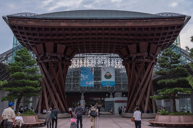 Kanazawa Private Customizable Half Day Tour - Booking and Cancellation Policies