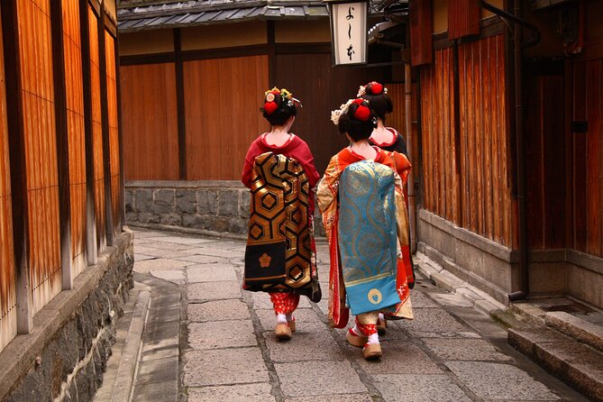 Kyoto Private Cultural Historical Tour With Local Japanese Guide - Accessibility and Participation