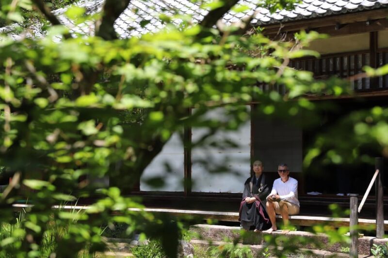 Kyoto: Zen Retreat Through Tea Ceremony and Zazen Meditation - Capturing Moments With a Professional Photographer