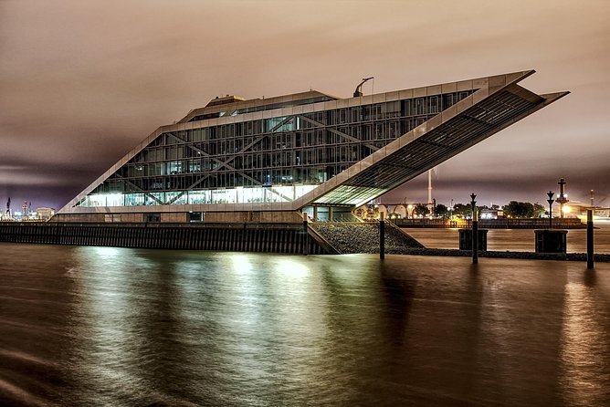Lights Tour Through the Port of Hamburg and to the Historic Warehouse District - Booking and Reservations