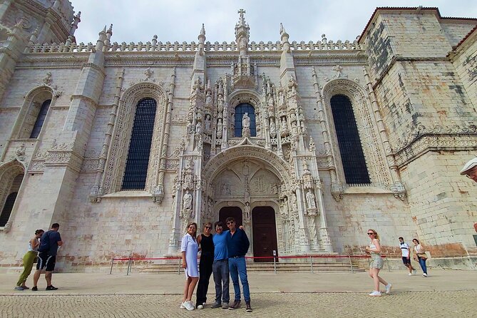 Lisbon Private Deluxe Half Day City Tour - Inclusions and Amenities