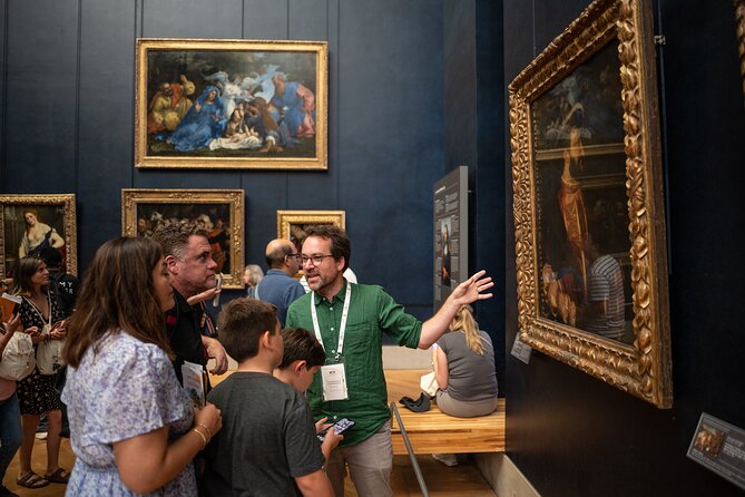 LOUVRE PRIVATE TOUR : Skip the Line & Local Expert Guide - Entry Fees Included - Skip-the-Line Access