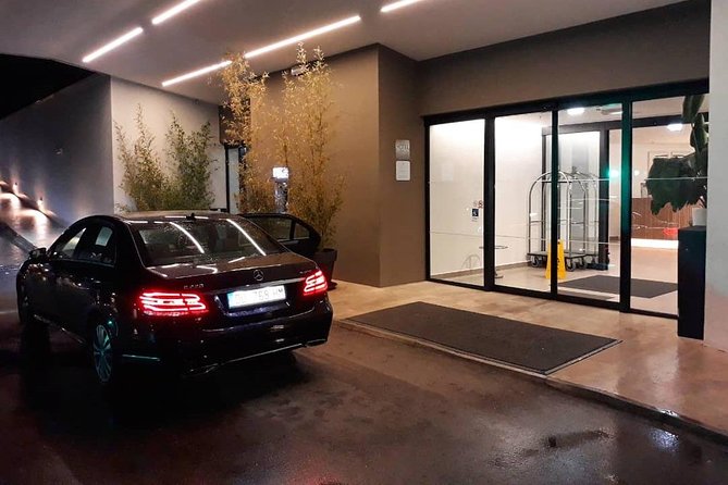 Luxury Private Transfer: Dubrovnik to Dubrovnik Airport - Luxury Vehicles