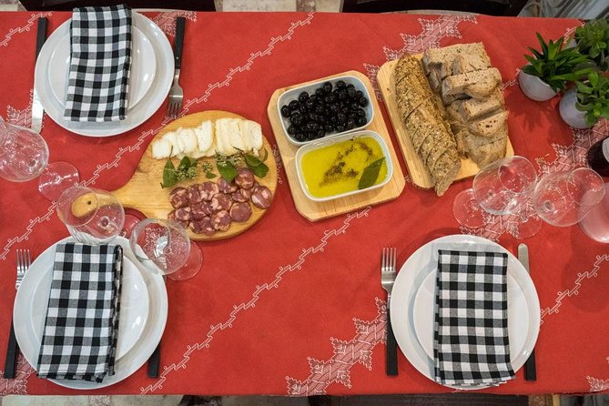 Market Tour, Cooking Class and Lunch at Mercado De Arroios - Diving Into Cooking: Learn to Make Traditional Portuguese Dishes