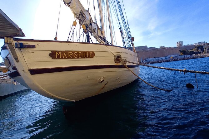 Marseille Guided Tour for 2.5 Hours With a Bilingual Local Guide - Traveler Experience and Feedback