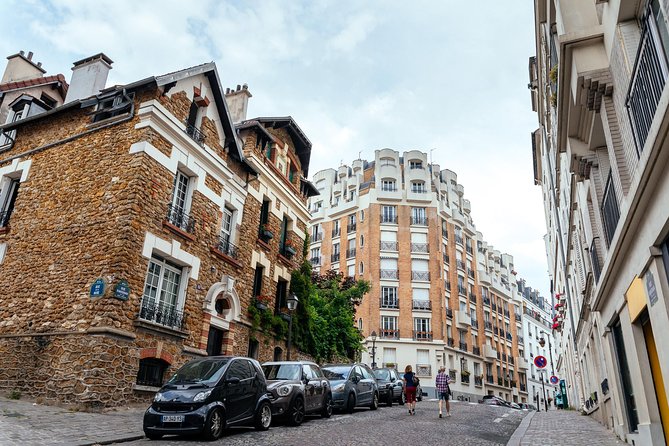 Montmartre Private Food Walking Tour With Locals: The 10 Tastings - Sustainable and Eco-Friendly Practices