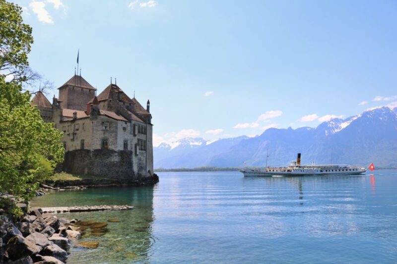 Montreux: Chateau Chillon Entrance Ticket - Exploring the Castle Interiors