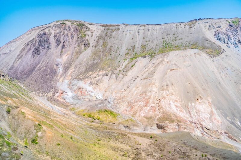 Mt. Usu: Hike to the Crater and See the Stunning Lake Toya! - Hiking Through Stunning Landscapes