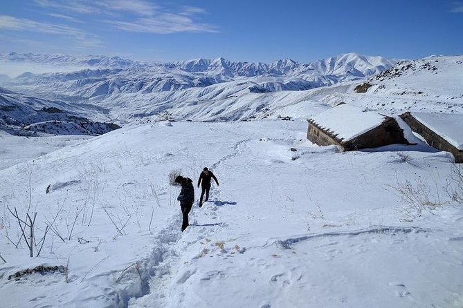 Multi-Day Winter Sightseeing Tour in Armenia - Insights Into Day 2: Khor Virap, Noravank, and Areni