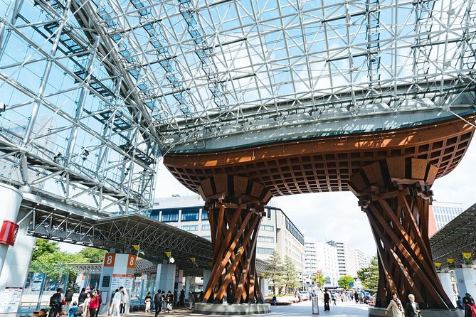 Must See Kanazawa With A Local: Private & Personalized - Accessibility and Participation