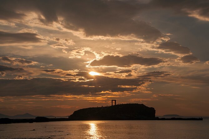 Naxos Old Town, Castle & Portara Sunset Tour With Expert Guide - Captivating Views at Portara